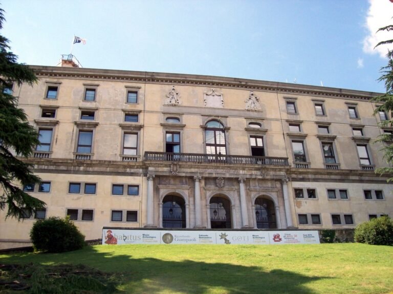 Villa Manin a Codroipo: dimora storica con parco secolare e mostre d'arte
